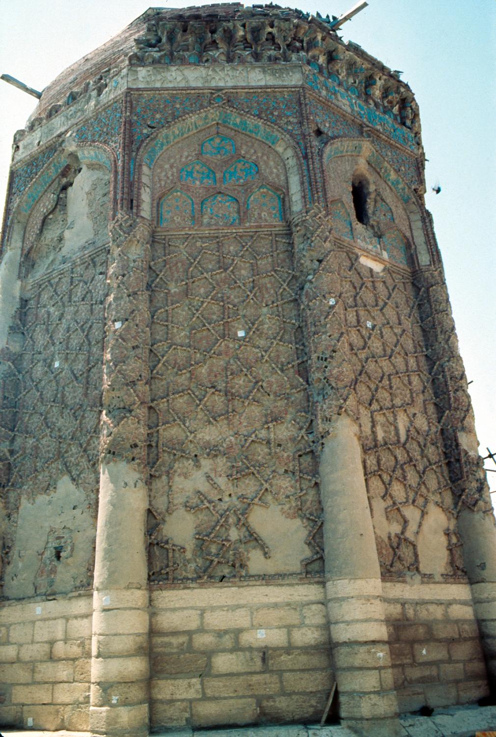 Gunbad-i Qabud – SquareKufic