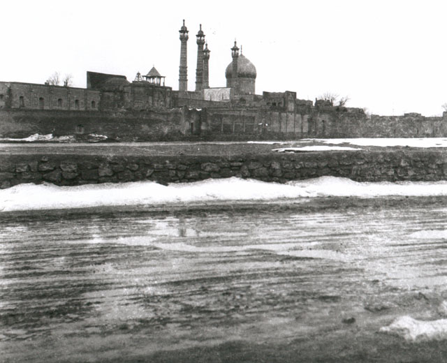 A shrine as the center of the city: Mashhad-i Fatima – SquareKufic