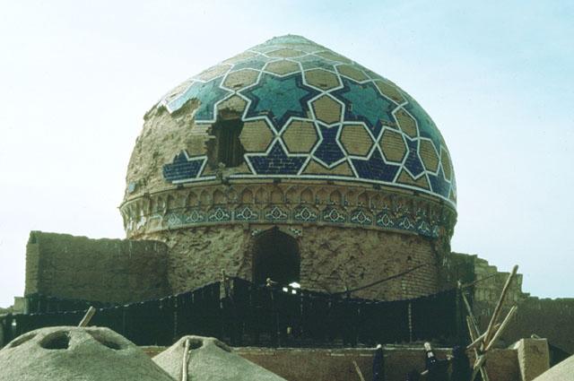 The Musalla of Mashhad and inscription authorship. – SquareKufic